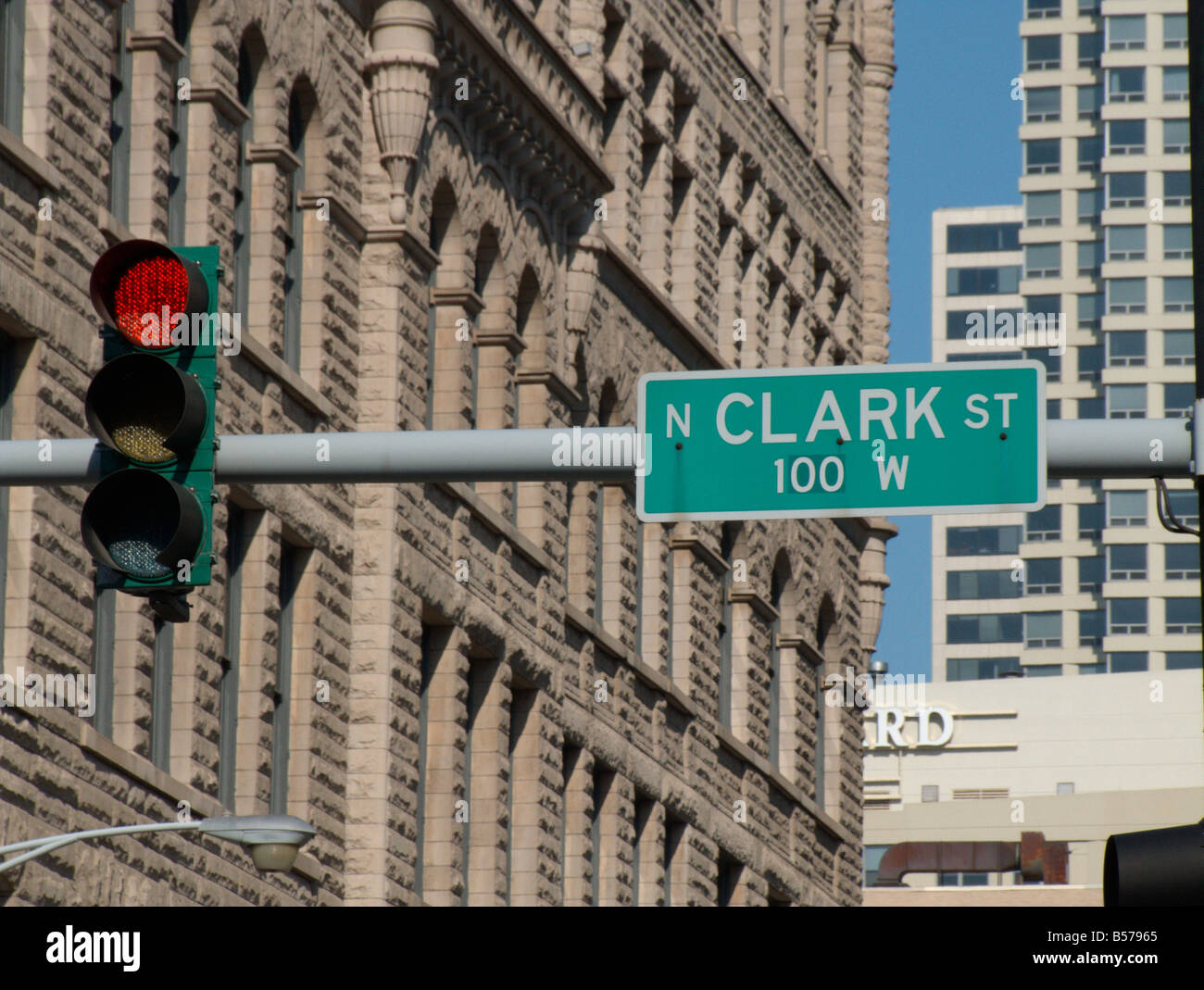 Traffic lights and Courthouse Place building. Hubbard Street, Near ...