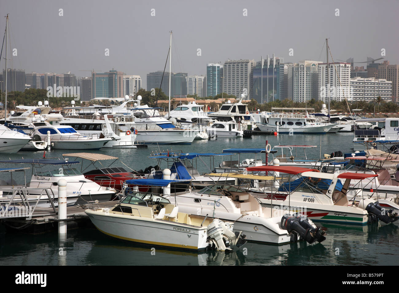 Arabic habour hi-res stock photography and images - Alamy