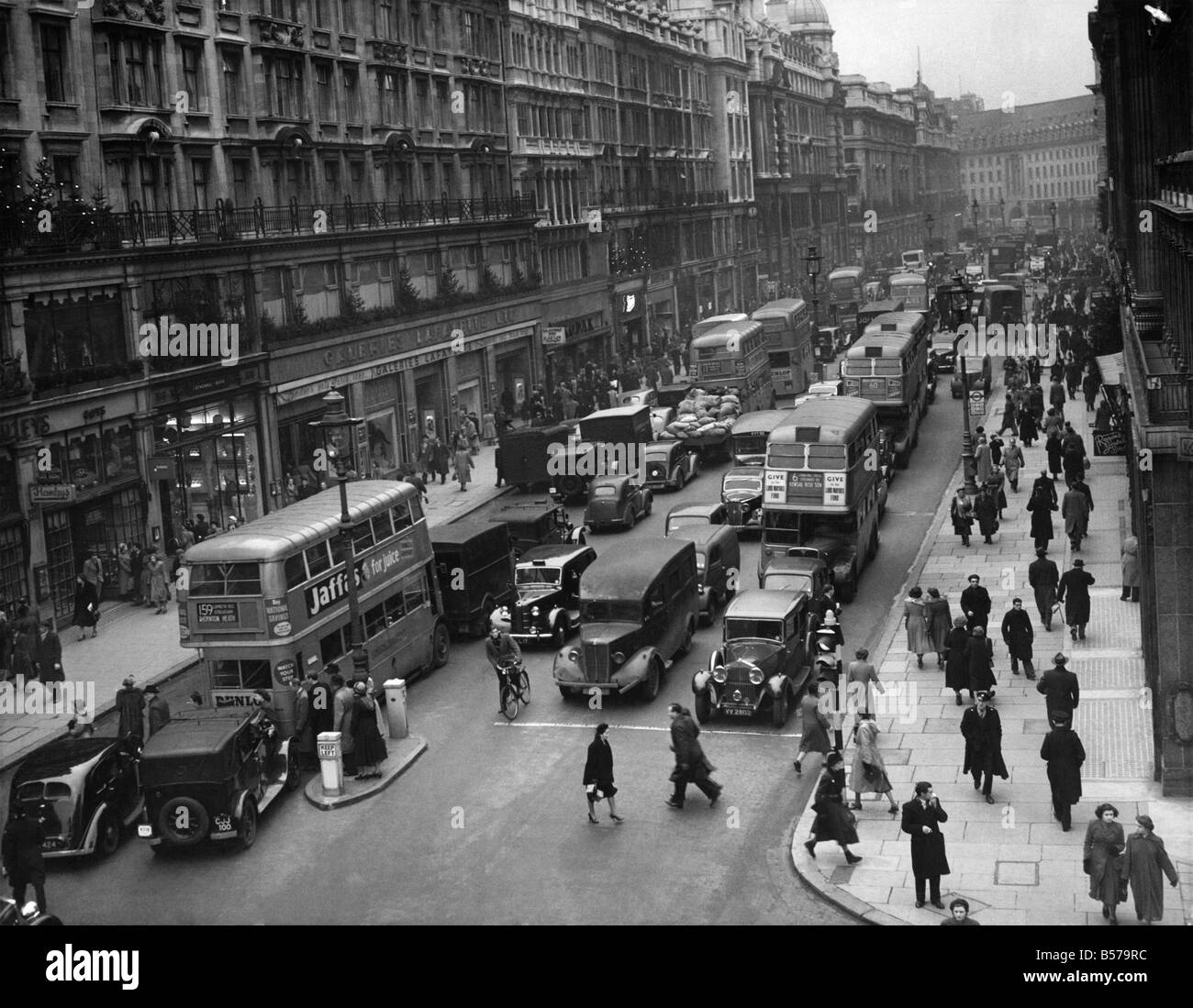 London street scene. P004700 Stock Photo - Alamy