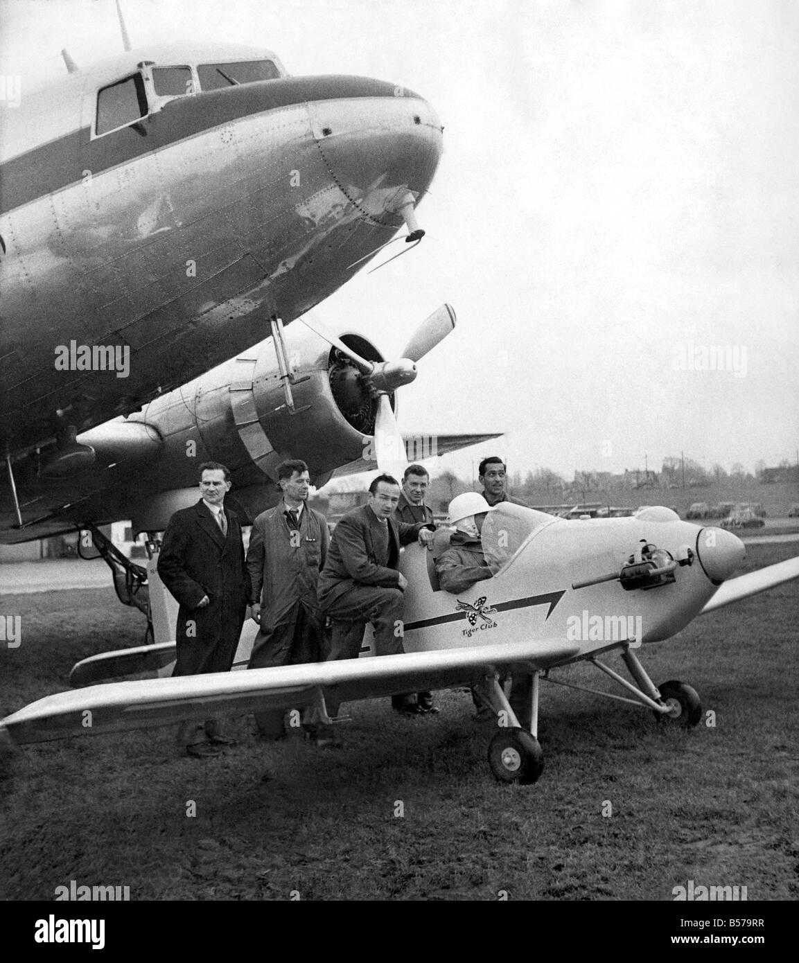 1950s aeroplane hi-res stock photography and images - Alamy