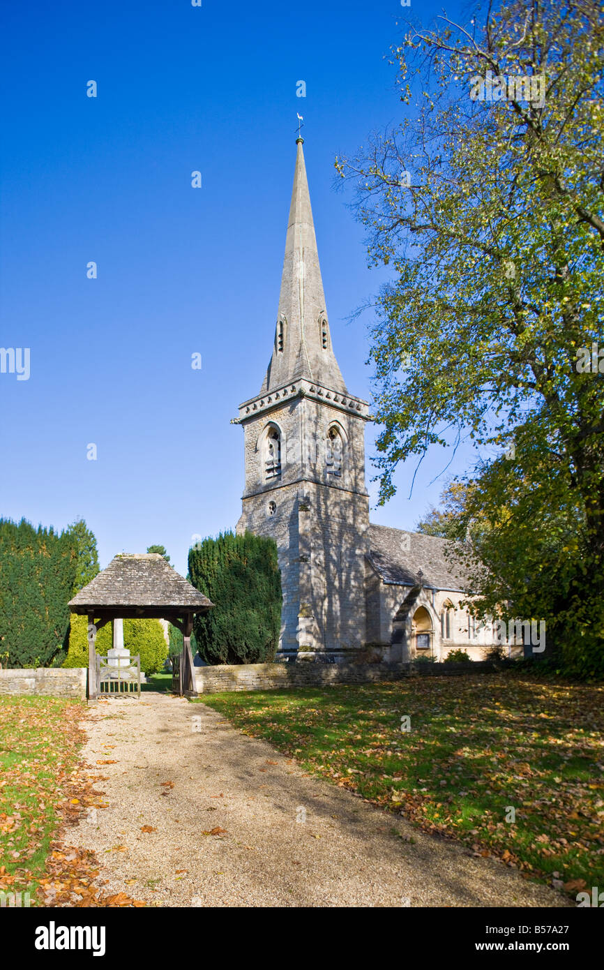 St marys church lower slaughter hi-res stock photography and images - Alamy