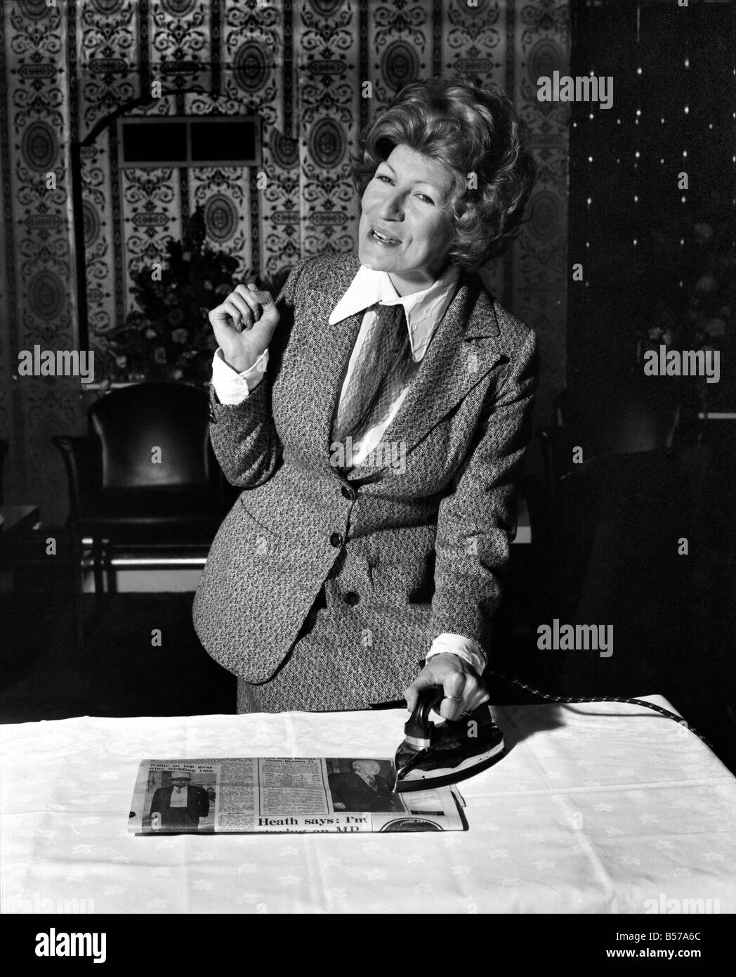 Singer faith brown february 1975 hi-res stock photography and images ...