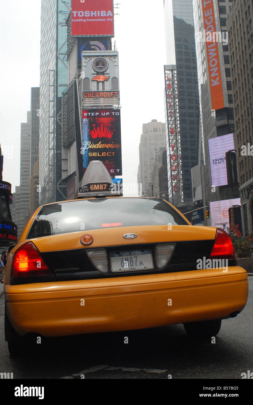 Ford yellow cab hi-res stock photography and images - Alamy