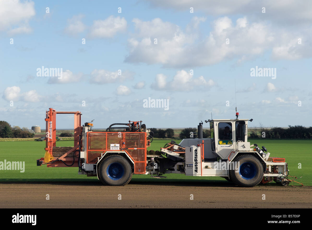 Self propelled turf cutting machine hi-res stock photography and images ...