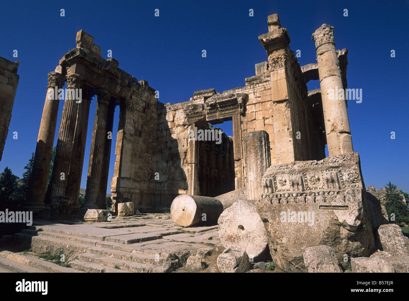 Elk163 2044 Lebanon Baalbek Roman ruins Temple of Bacchus entry 2nd c ...