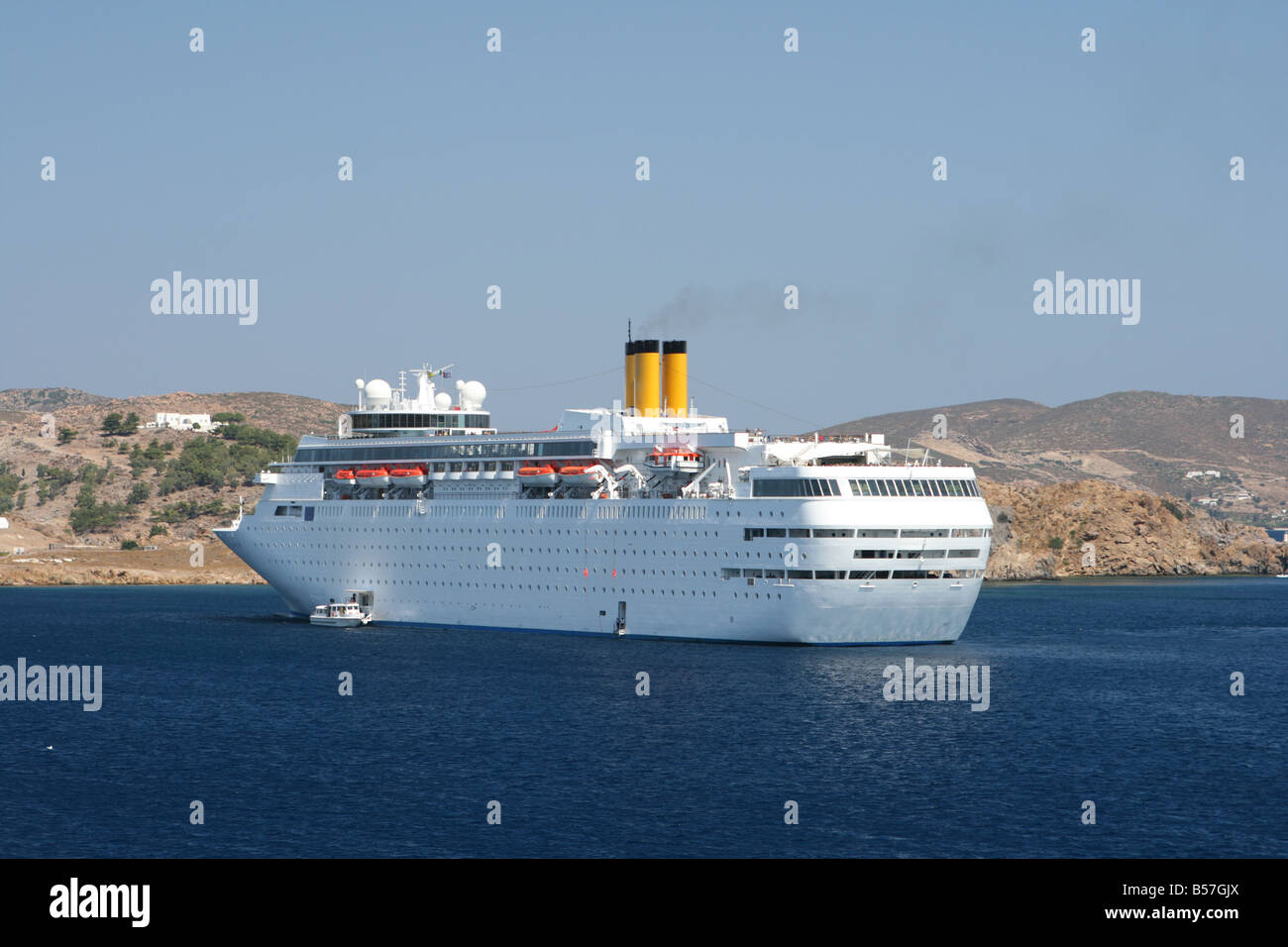 Unloading from the boats hi-res stock photography and images - Alamy