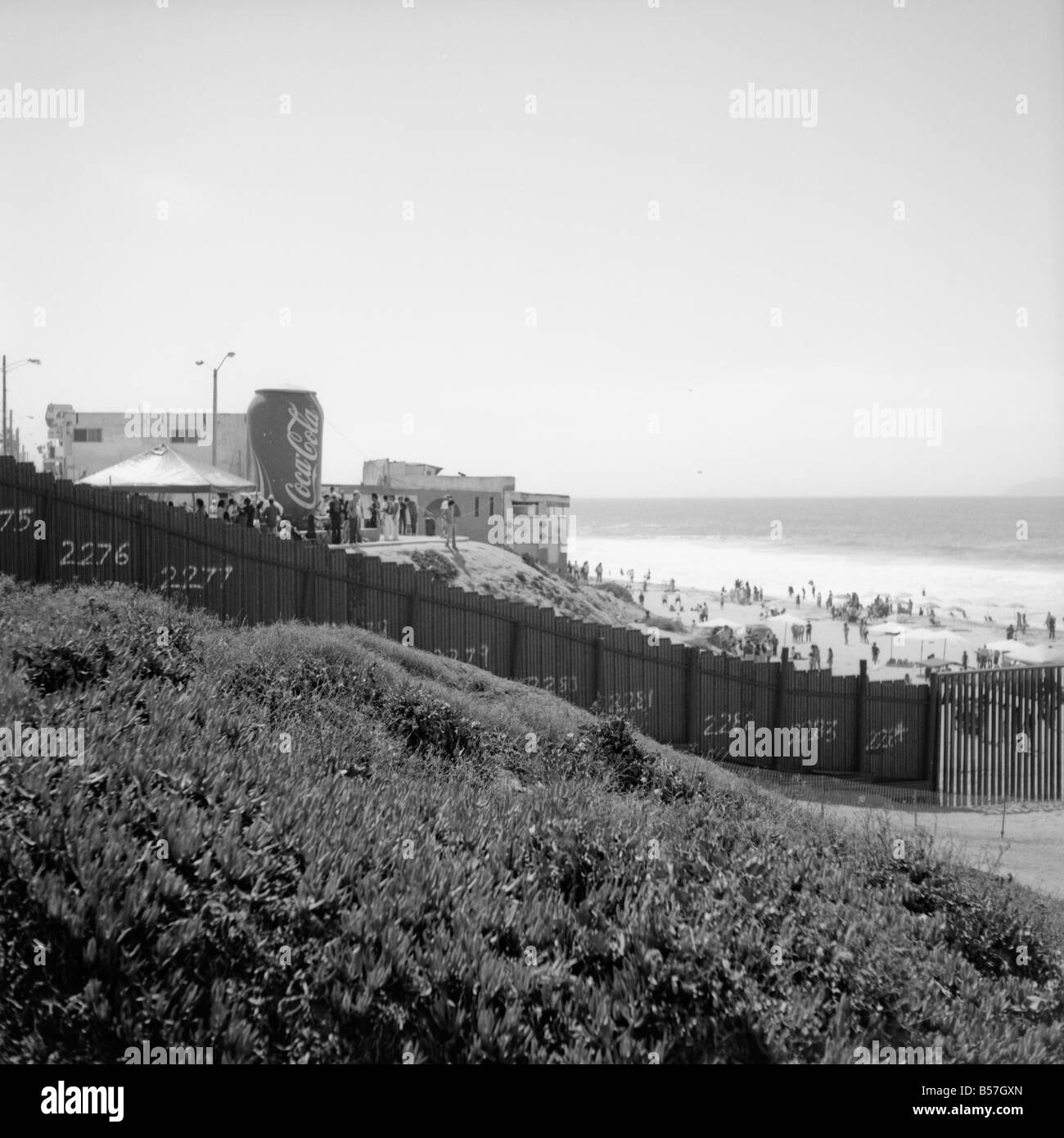 Peeking over the fence hi-res stock photography and images - Alamy