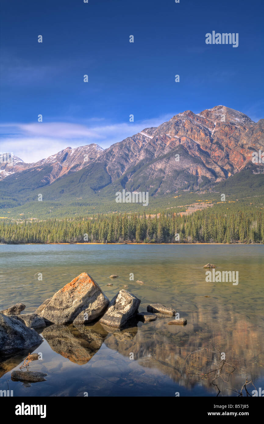 Pyramid Lake, Jasper National Park, Alberta Stock Photo - Alamy