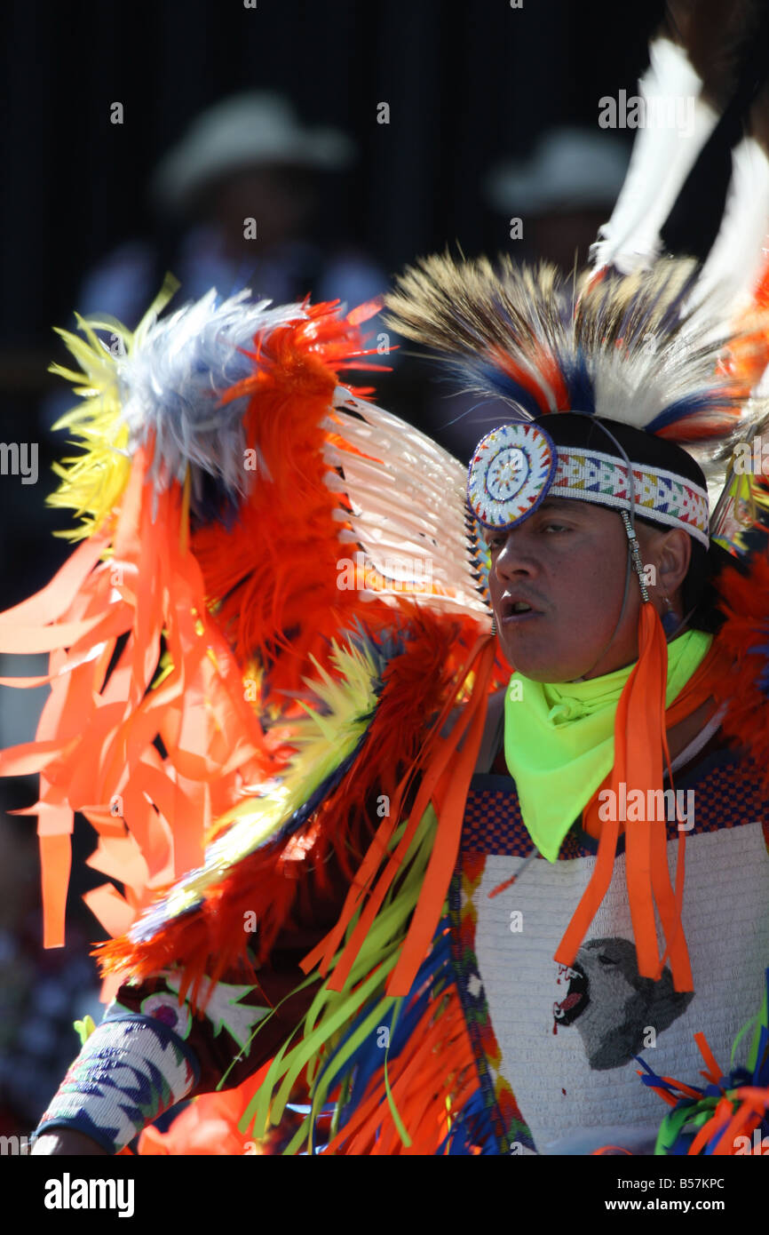 Native indian male fancy dancer hi-res stock photography and images - Alamy