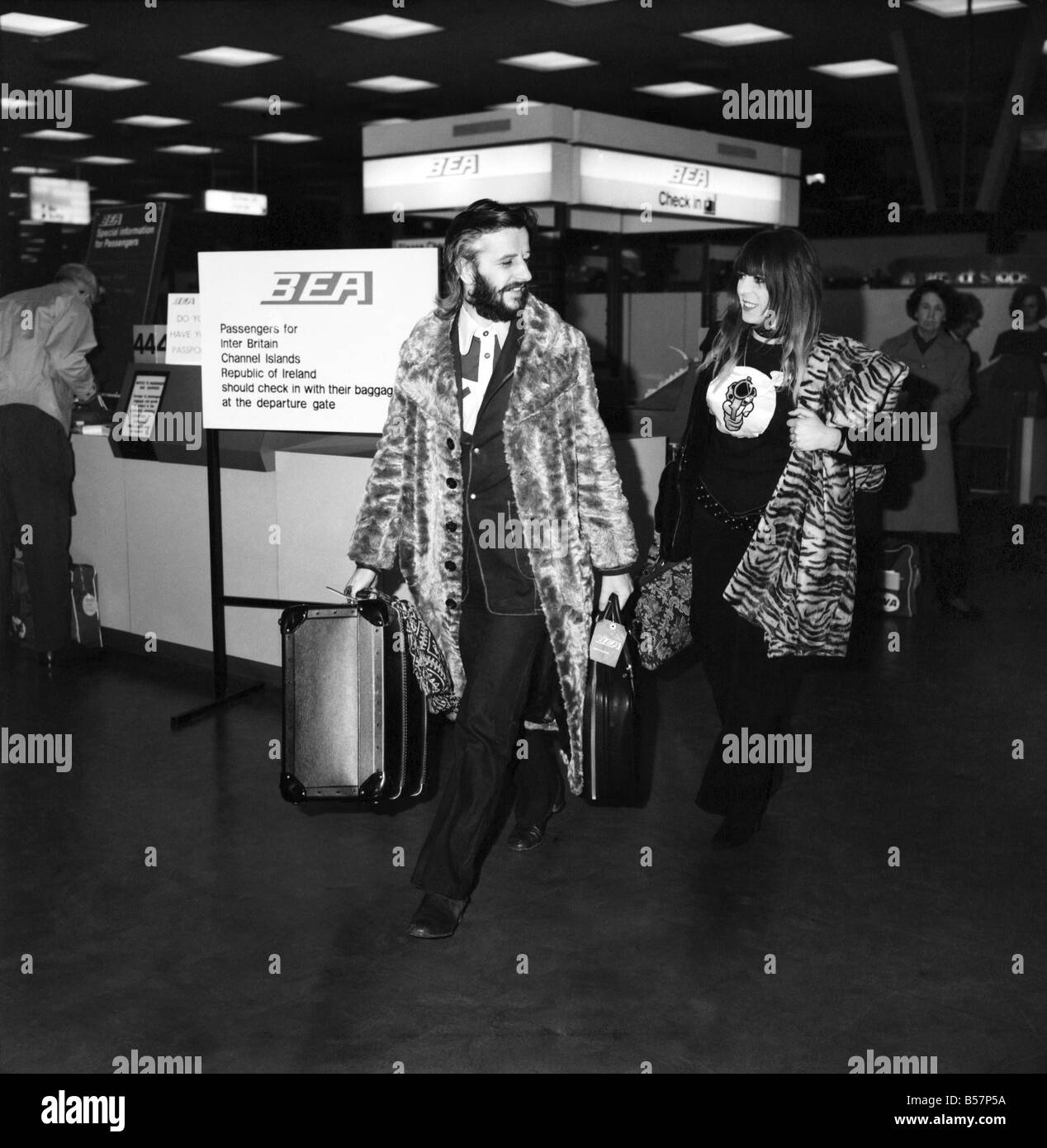 Ringo starr and his wife maureen Black and White Stock Photos & Images ...