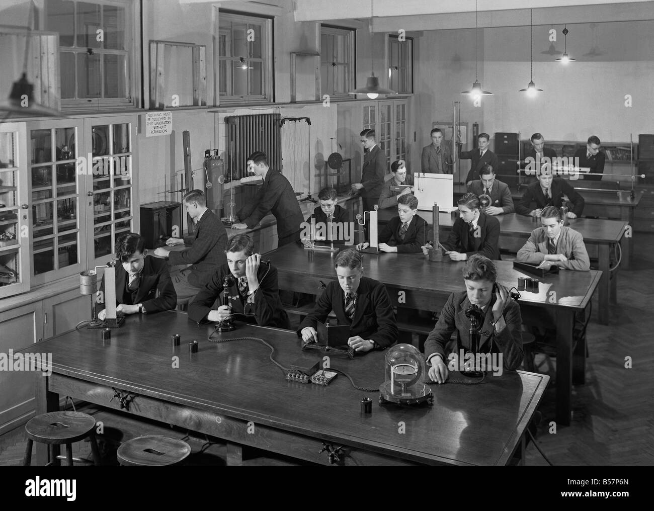 1950s classroom hi-res stock photography and images - Alamy