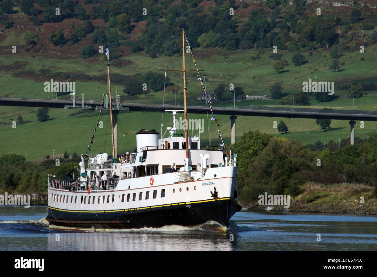 MV Balmoral cruising up the river Clyde at Erskine Stock Photo - Alamy