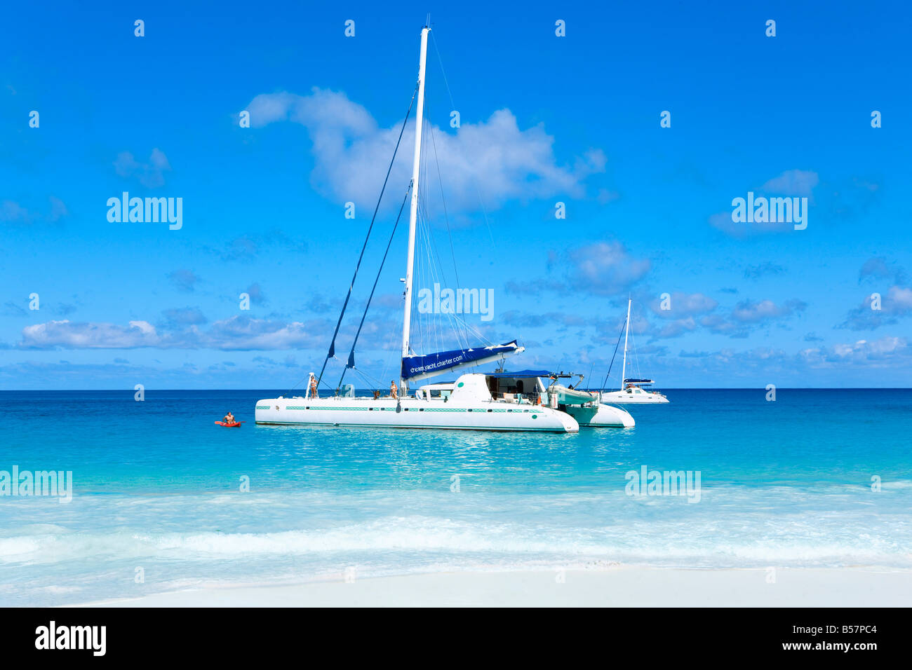 Anchoring your boat hi-res stock photography and images - Alamy