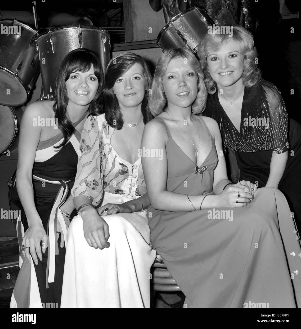 Singer lyn paul hi-res stock photography and images - Alamy