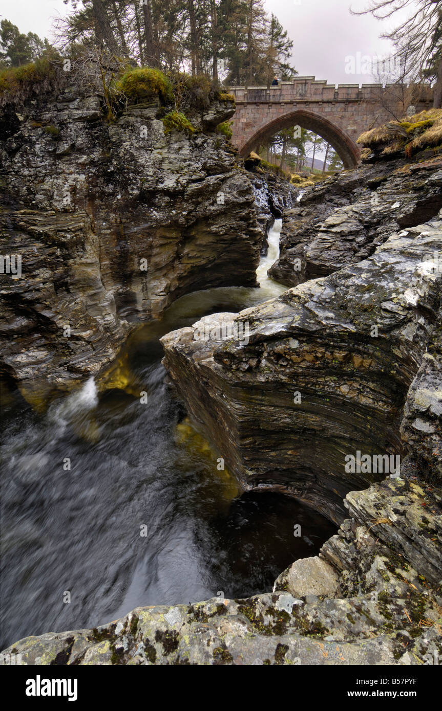Linn of dee braemar hi-res stock photography and images - Alamy