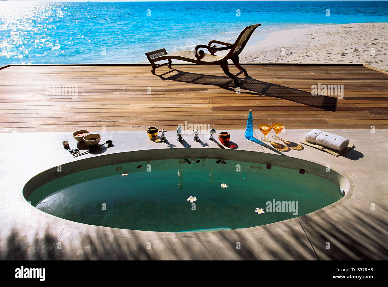 Indian bath hi-res stock photography and images - Alamy