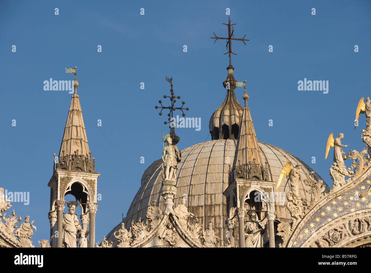 St marks basilica detail hi-res stock photography and images - Alamy