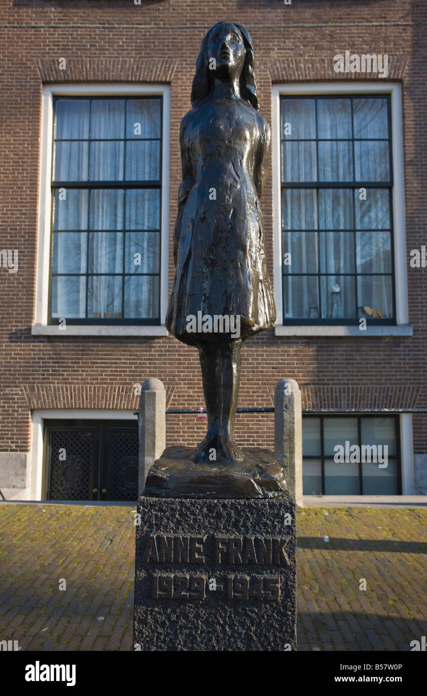 Anne frank memorial statue amsterdam hi-res stock photography and ...