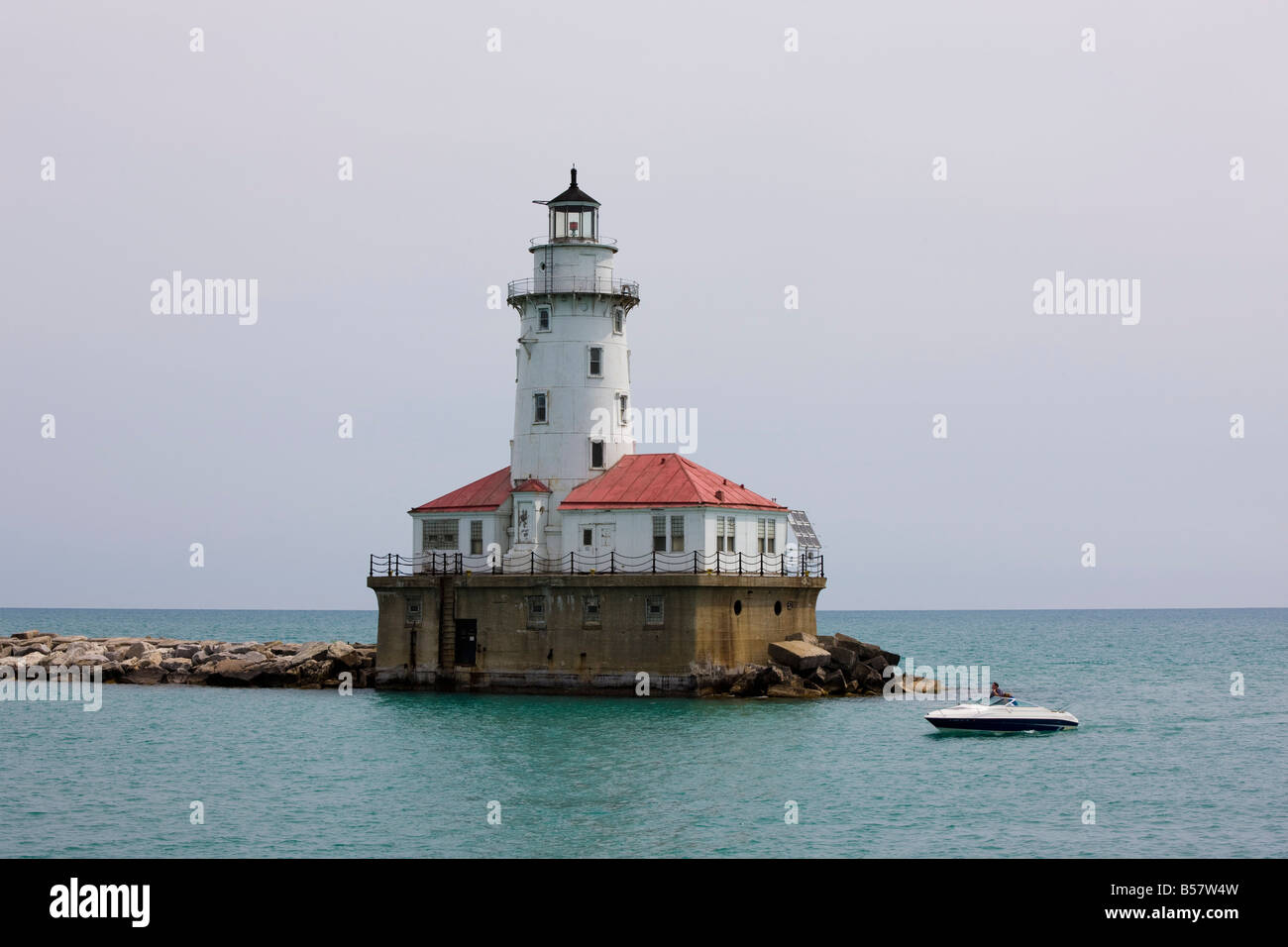 Chicago lighthouse pier hi-res stock photography and images - Alamy