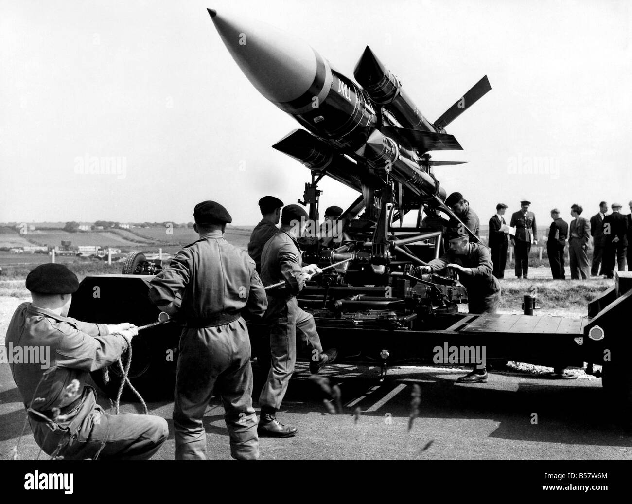 Long range missile hi-res stock photography and images - Alamy