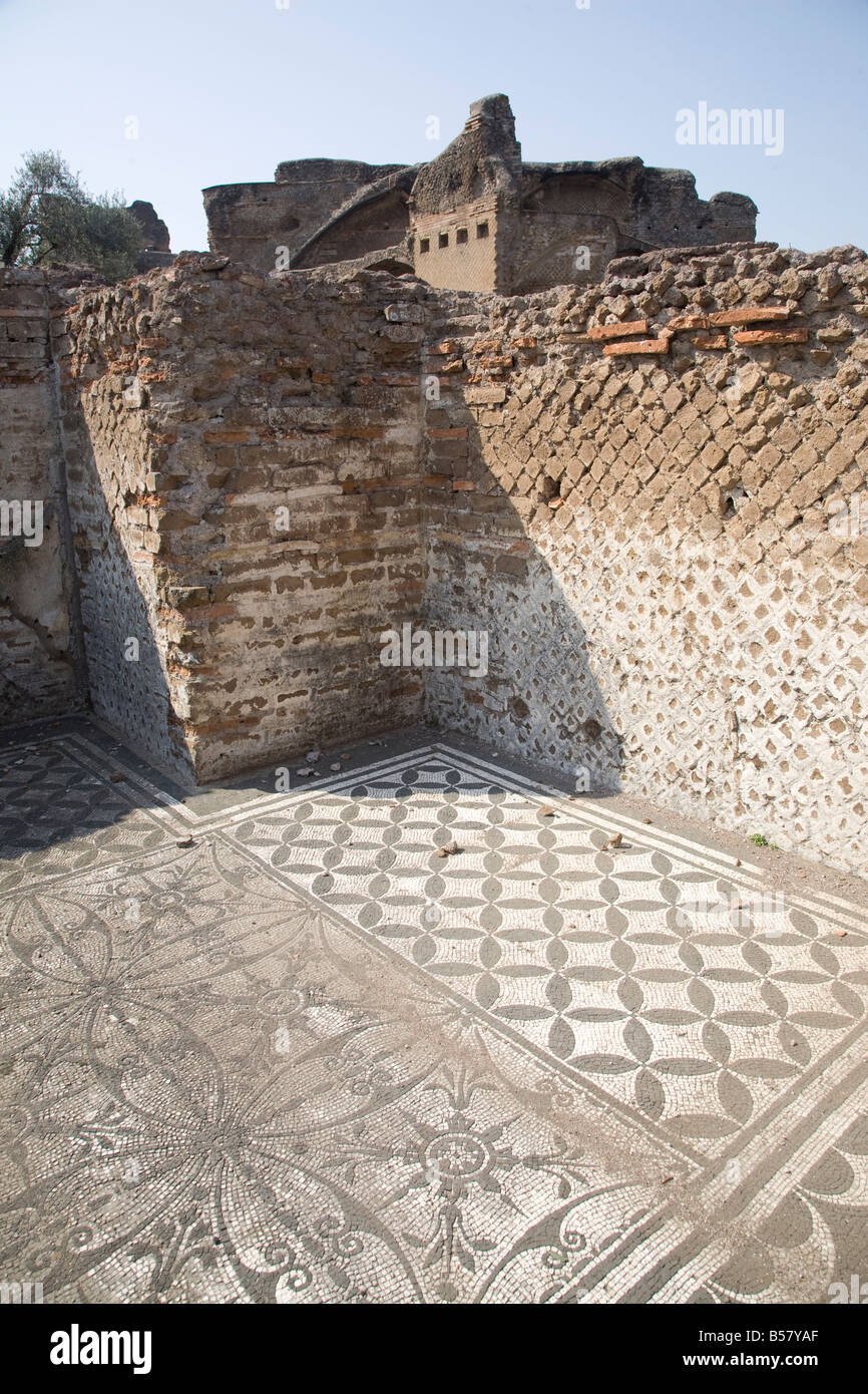 Wall of hadrians villa hi-res stock photography and images - Alamy