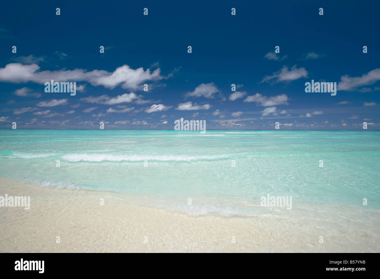 Beach and Turquoise lagoon, Maldives, Indian Ocean, Asia Stock Photo ...