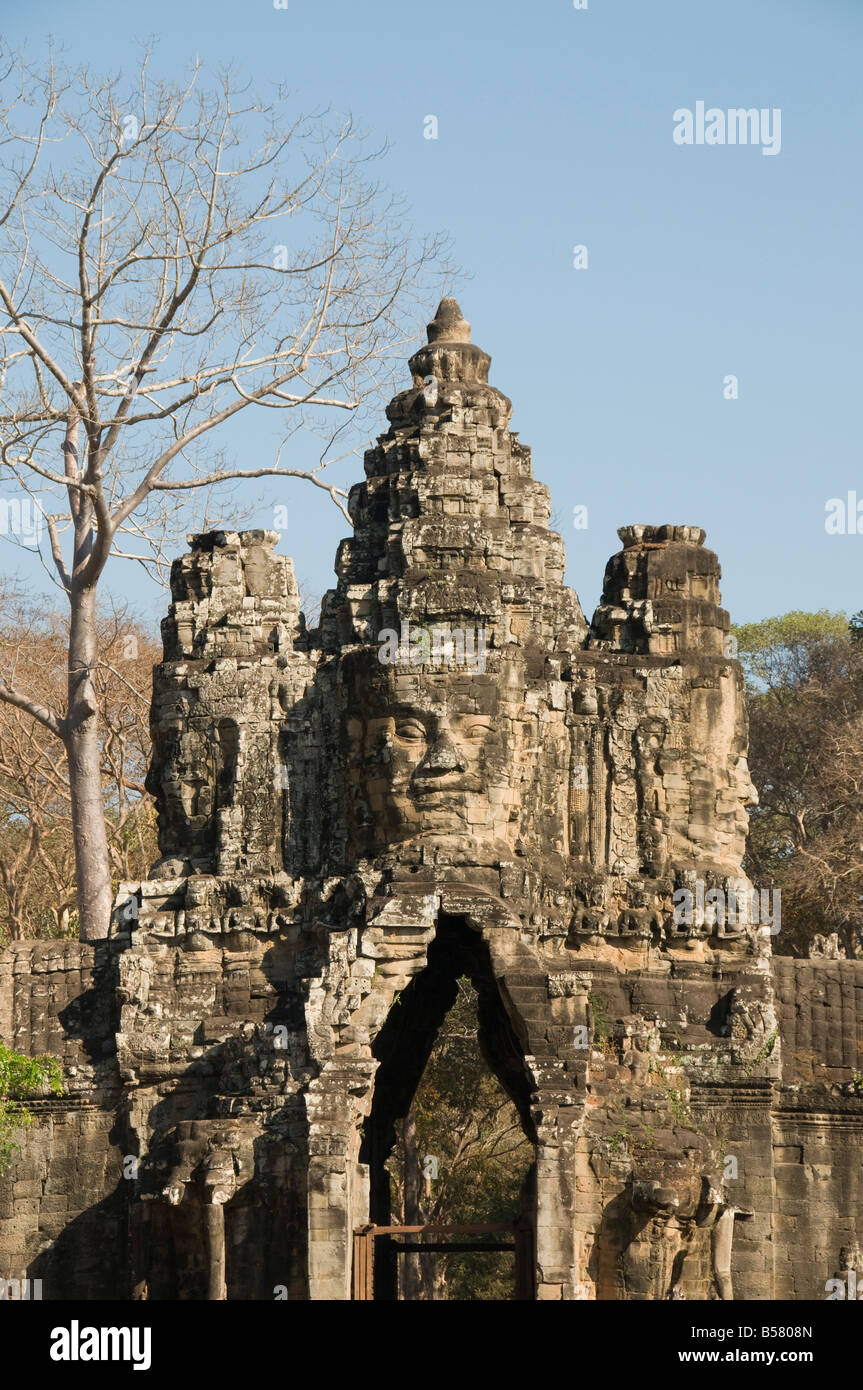 South Gate entrance to Angkor Thom, Angkor, UNESCO World Heritage Site ...