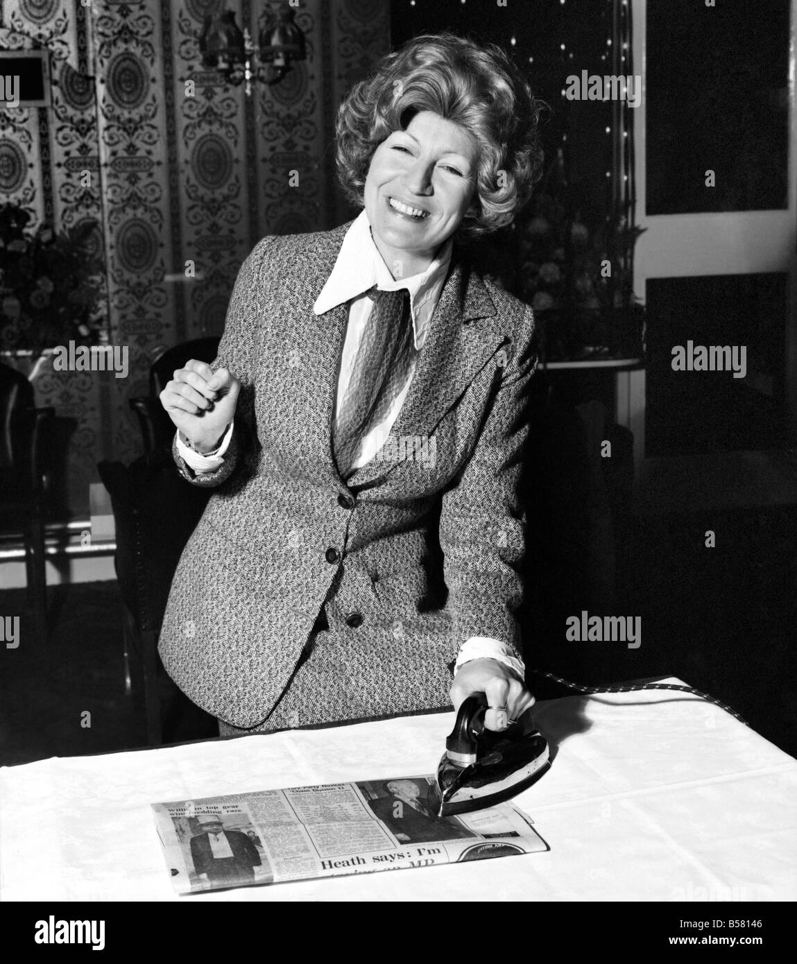 Singer faith brown february 1975 hi-res stock photography and images ...