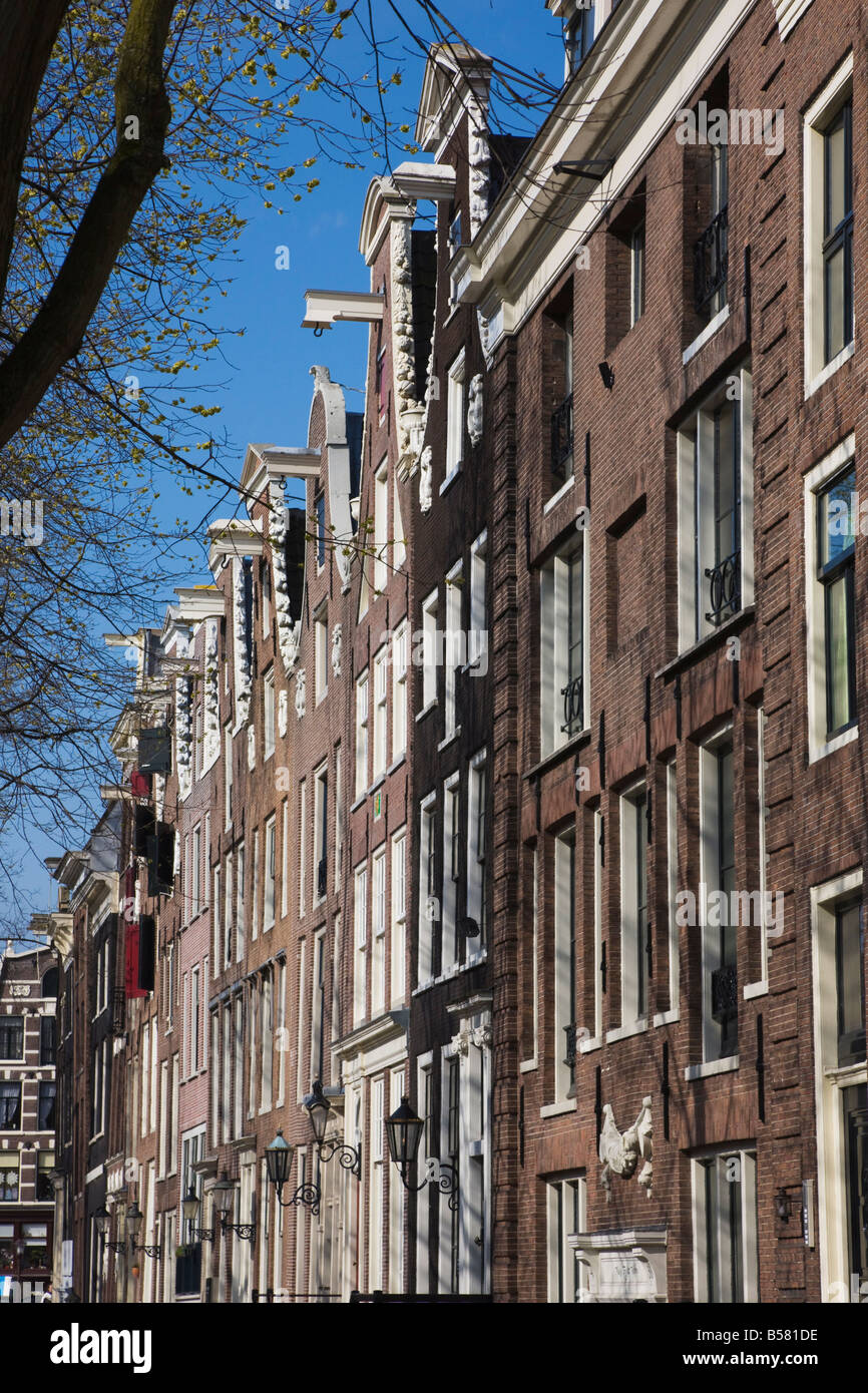 Dutch gabled houses hi-res stock photography and images - Alamy
