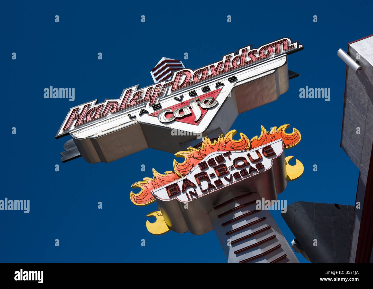 Harley davidson sign hi-res stock photography and images - Alamy