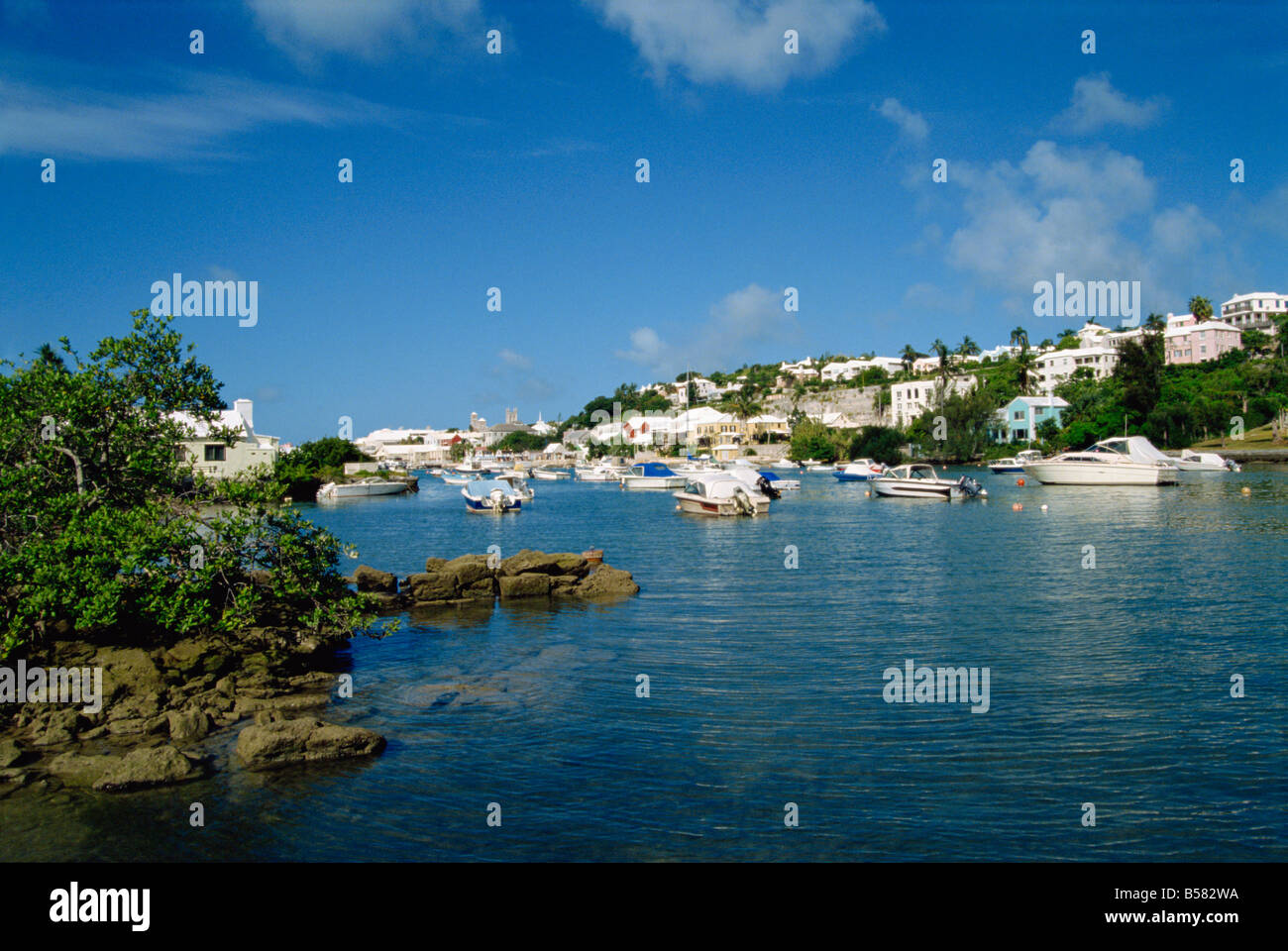 Hamilton bermuda atlantic ocean central hi-res stock photography and ...