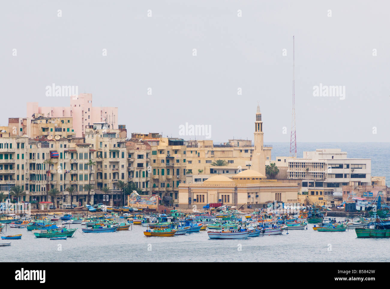 Alexandria egypt skyline cityscape hi-res stock photography and images ...