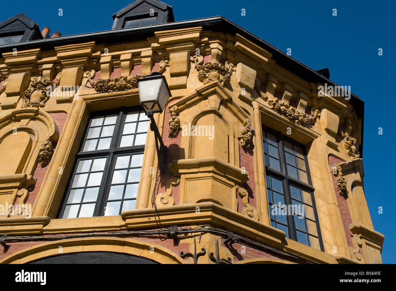 Lille building hi-res stock photography and images - Alamy