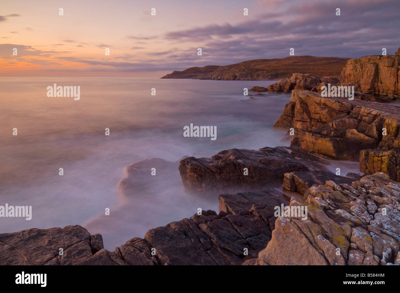 Slow speed shutter hi-res stock photography and images - Alamy