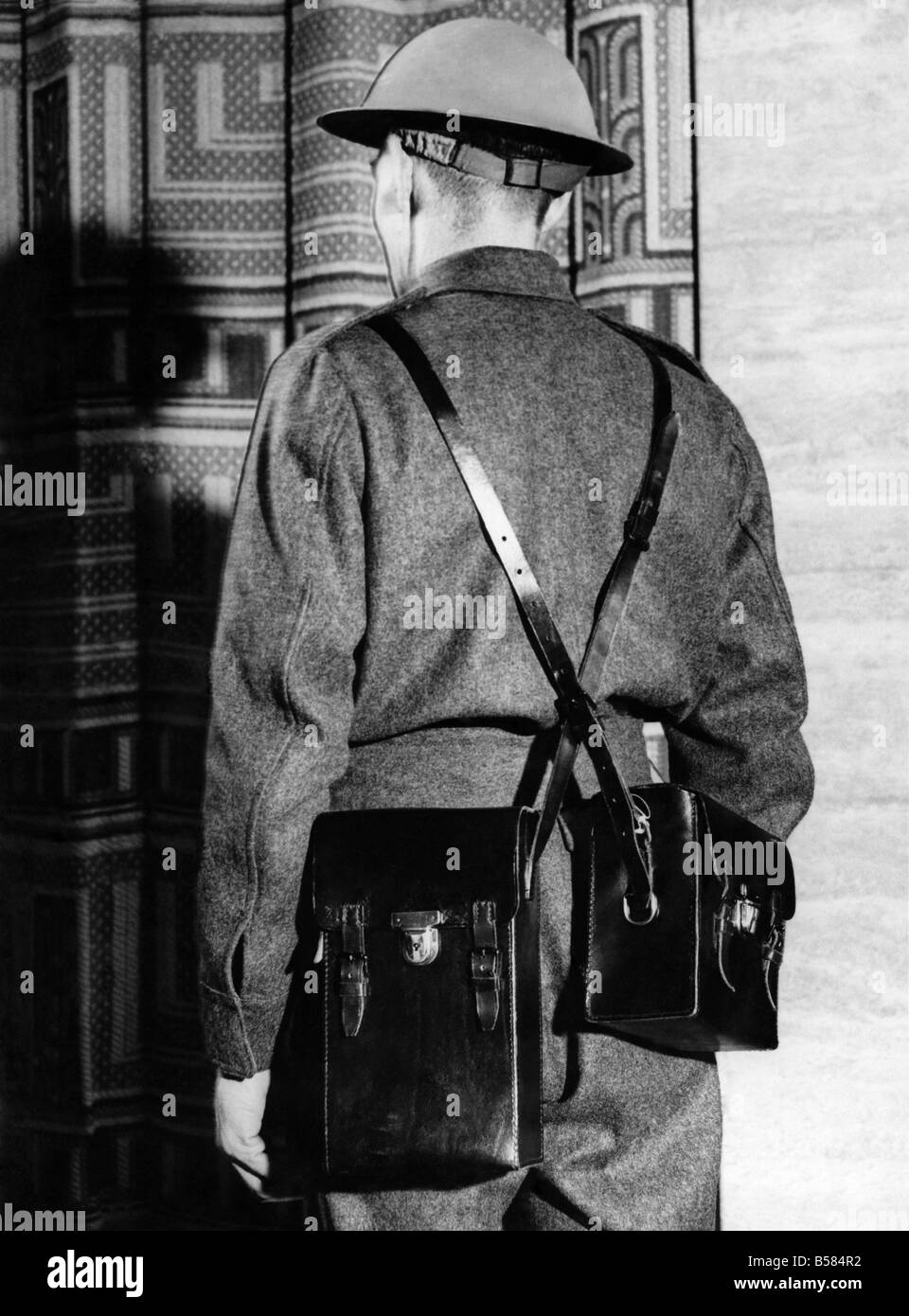 Ww2 spies hi-res stock photography and images - Alamy