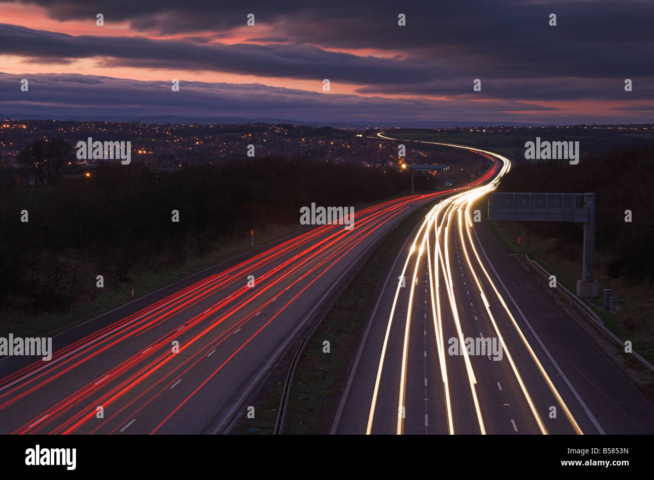 Junction 28 m1 motorway hi-res stock photography and images - Alamy