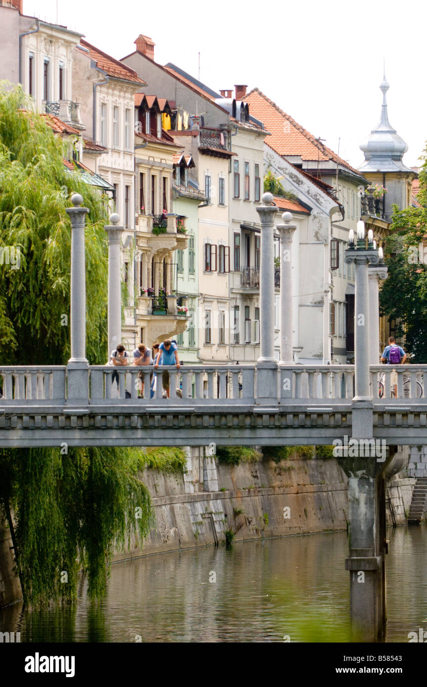 The Cobblers Bridge over the River Ljubljanica, Ljubljana, Slovenia ...