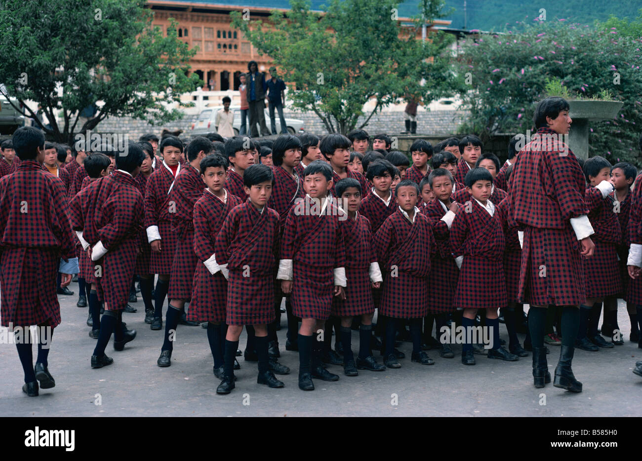 Asia school uniforms hi-res stock photography and images - Alamy