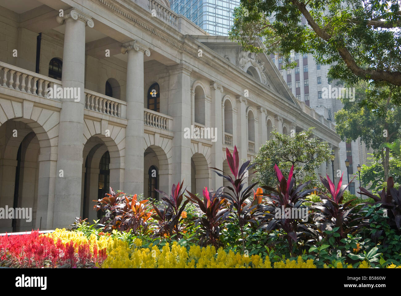 Last remaining colonial building hi-res stock photography and images ...