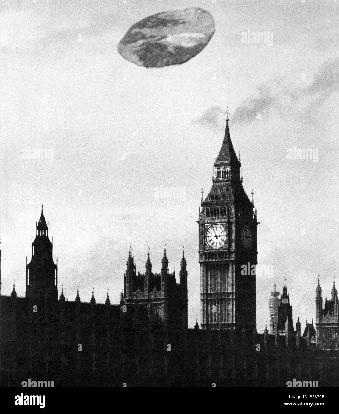 Unusual buildings london hi-res stock photography and images - Alamy