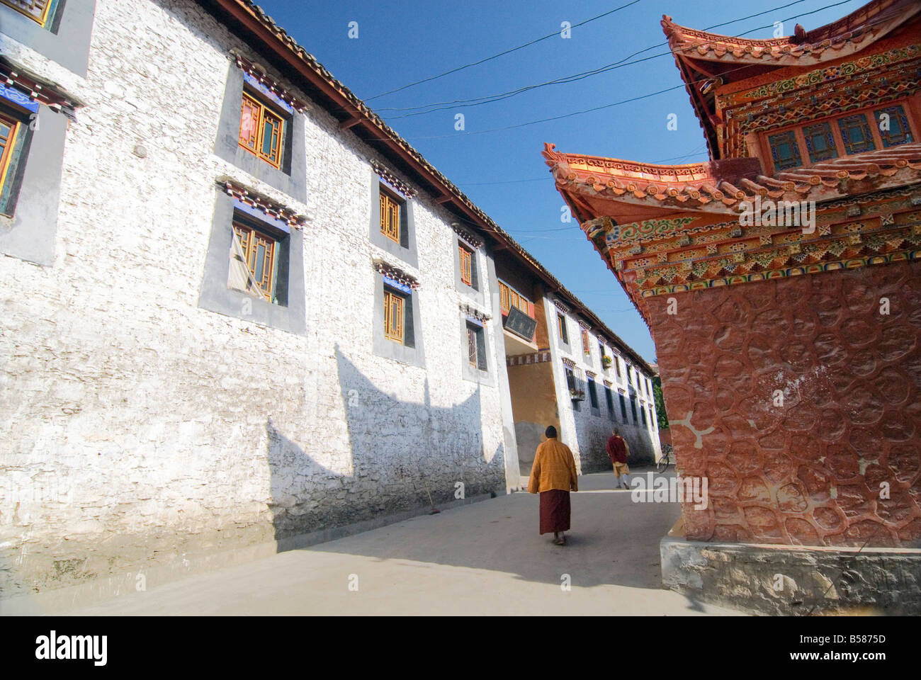 Outside Buddhist monastery, Jingang Si, Kanding, Sichuan, China, Asia ...