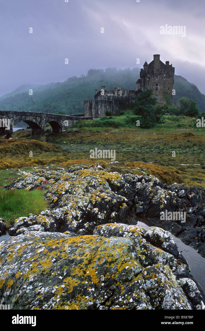 Eilean Donan Castle, Dornie, Highland region, Scotland, United Kingdom ...