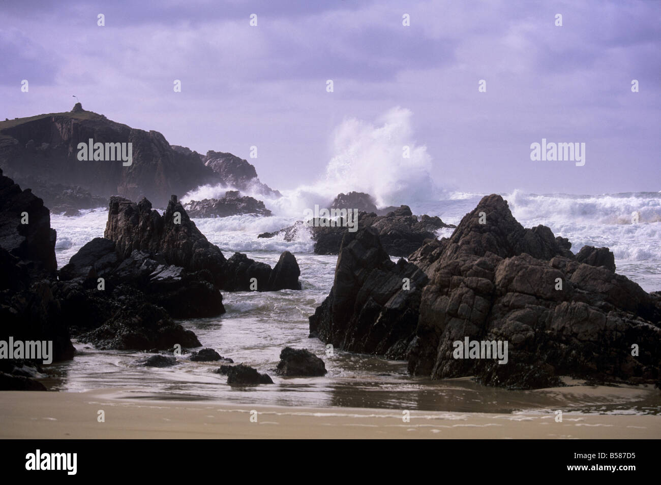 Gale force winds hi-res stock photography and images - Alamy