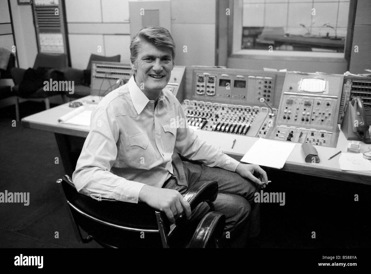 Dj pete murray hi-res stock photography and images - Alamy