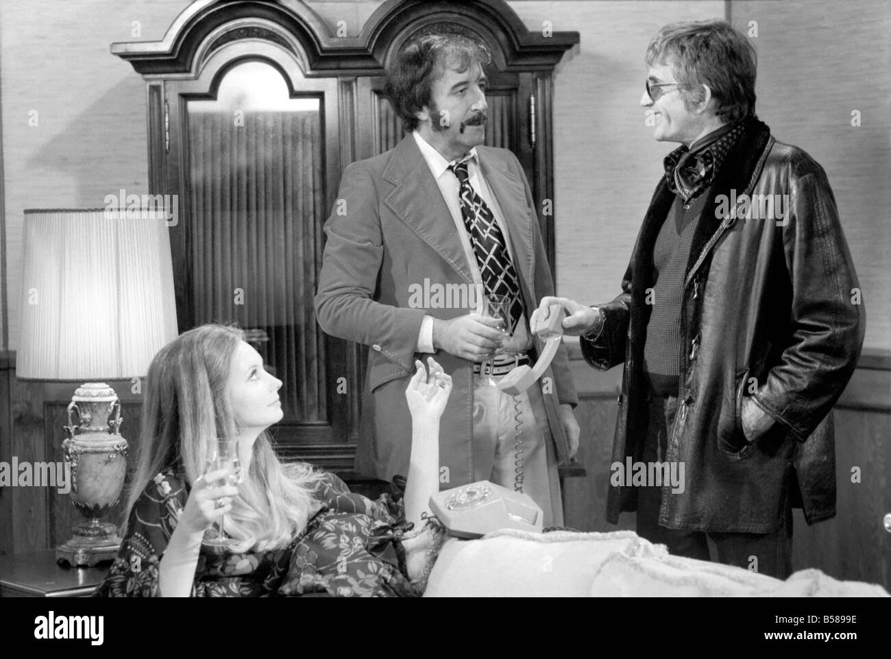 Actor/Humour/comedy. Peter sellers filming Pink Panther. Peter sellers ...