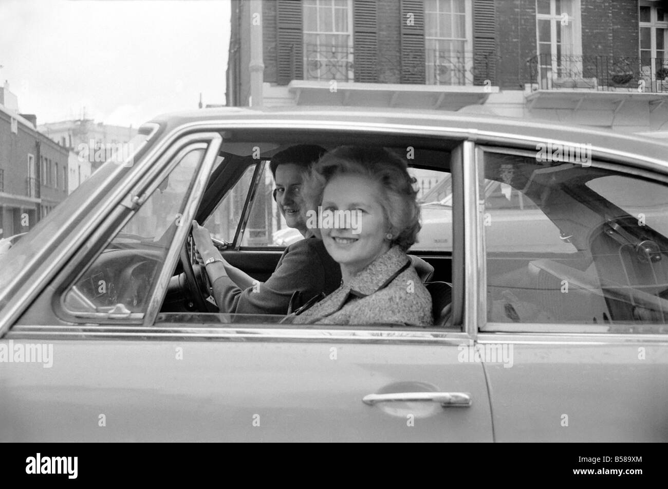 Mrs thatcher 1975 hi-res stock photography and images - Alamy