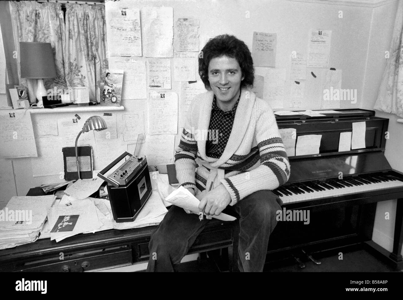 Gilbert o'sullivan hi-res stock photography and images - Alamy