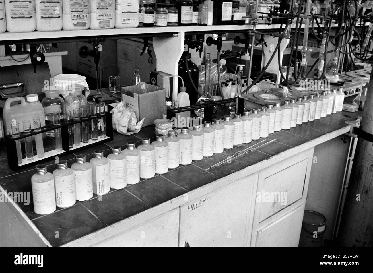 Laboratory/Testing/Work Science: Water Tests: Paul Cooper, Christopher ...