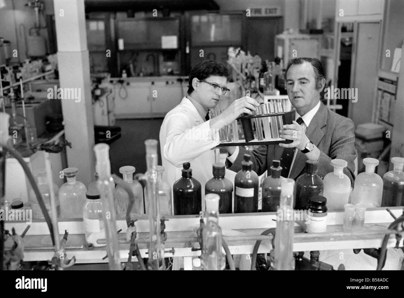 1970s laboratory hi-res stock photography and images - Alamy