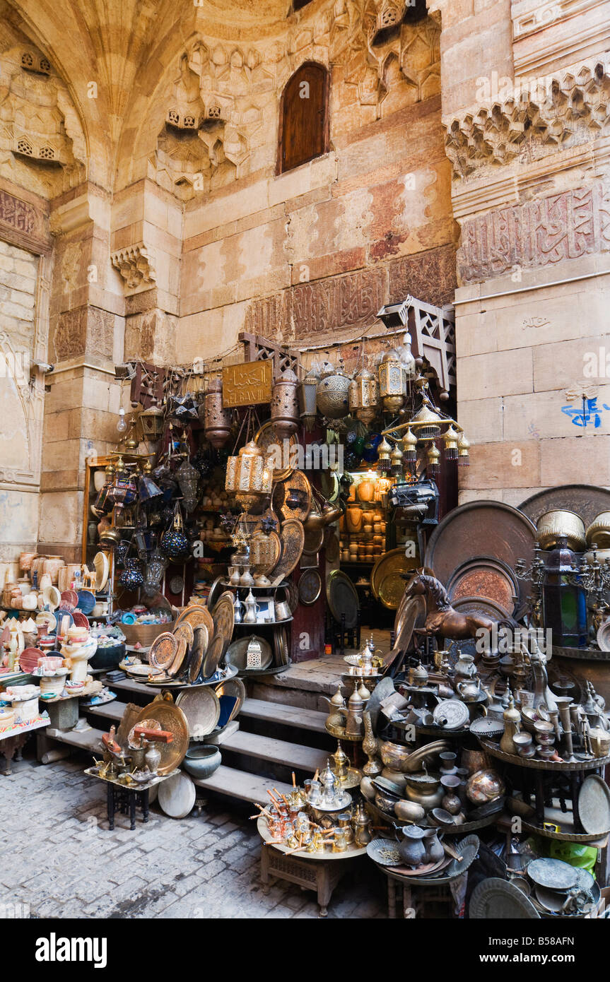 Market cairo egypt souvenirs hi-res stock photography and images - Alamy